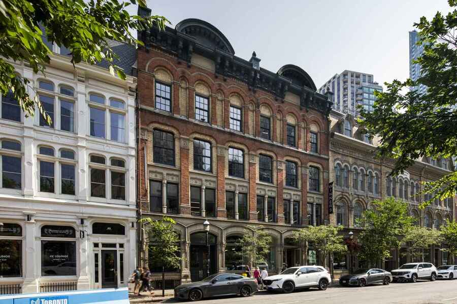 Space to reach your goals - POP UP SHOPS