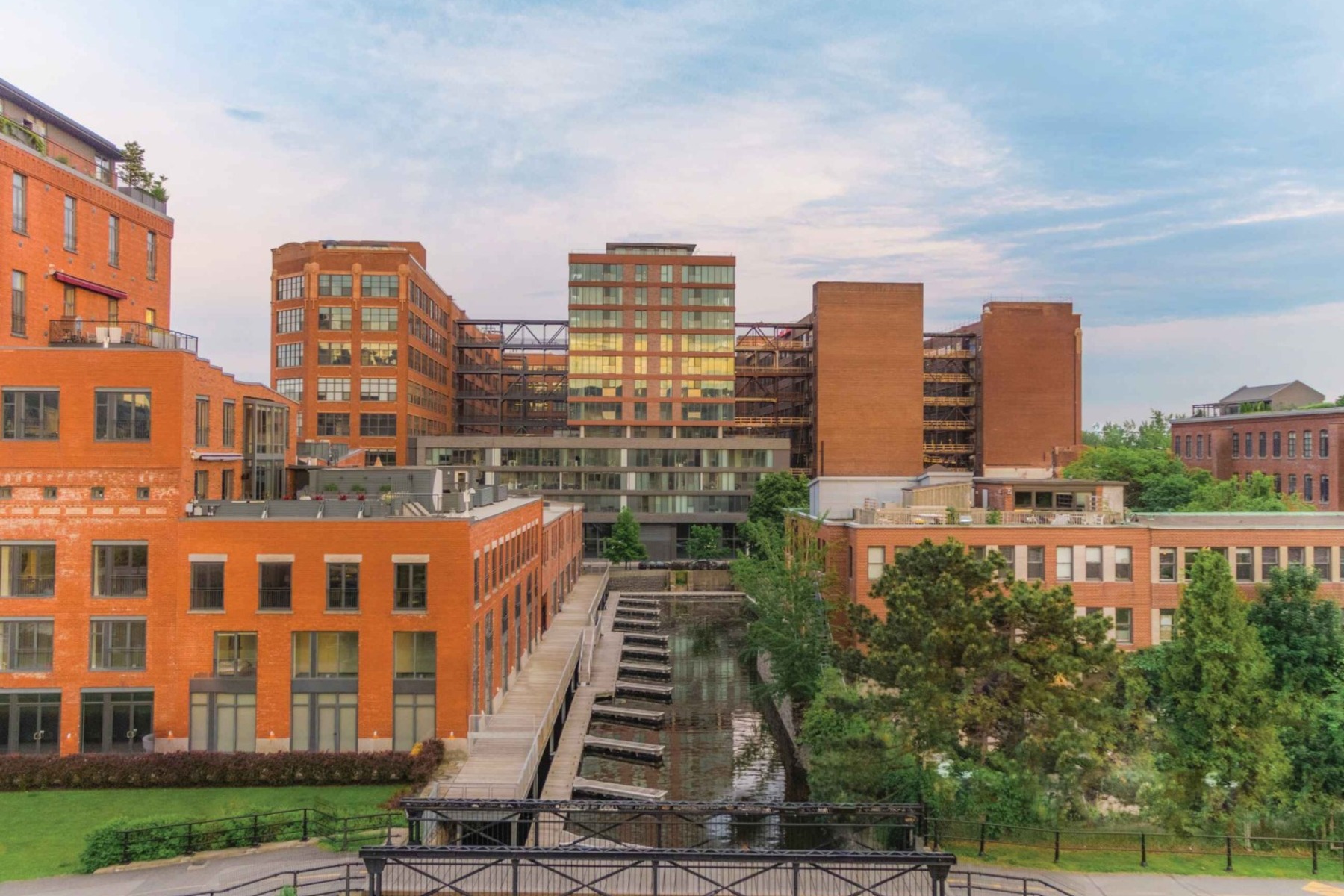 Space to reach your goals - POP UP SHOPS