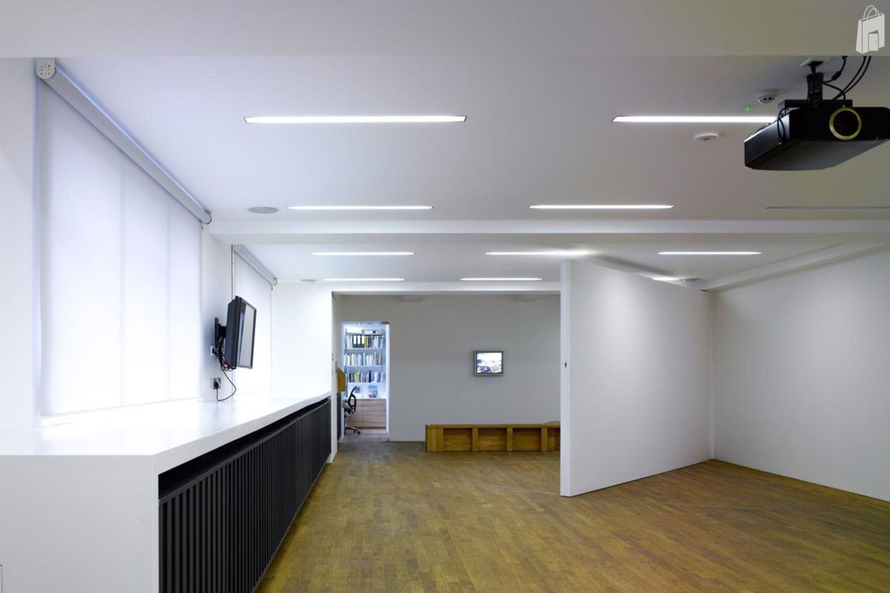 Amazing Pop-Up Space in Soho in Greater London - rent this pop up shop ...